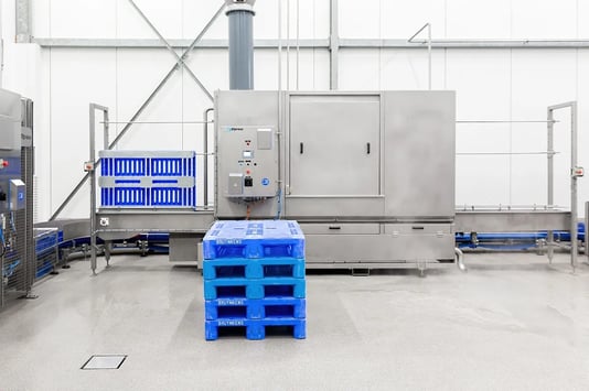 Pallet washer for thoroughly washing pallets | Elpress